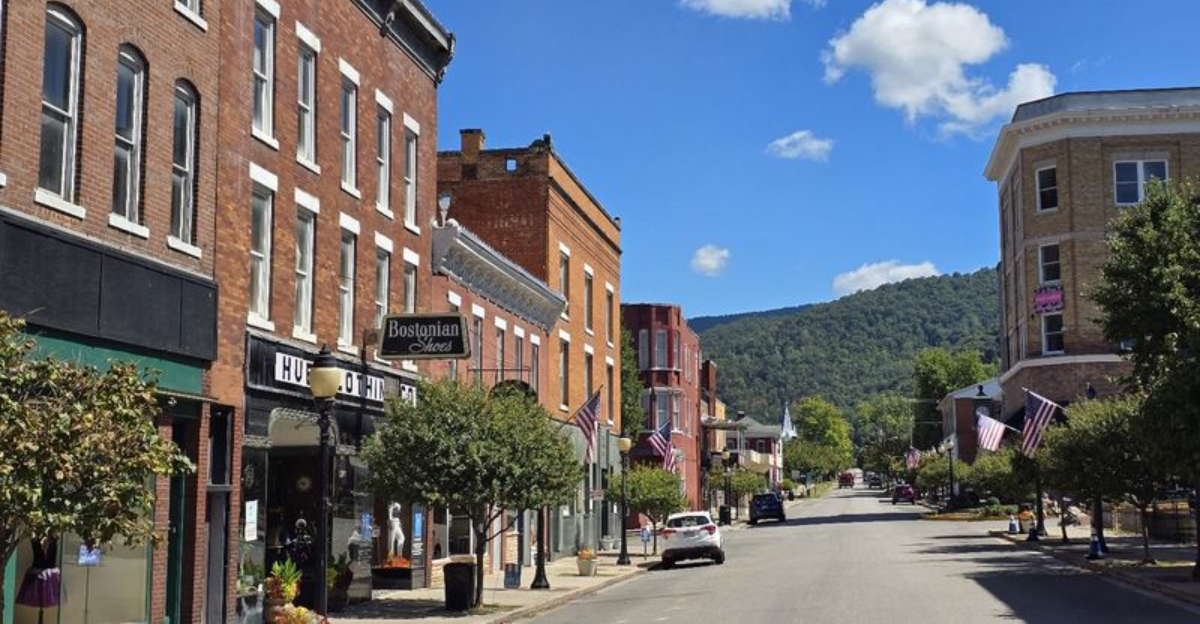 The Most Boring Towns In West Virginia That Locals Mysteriously Never Leave