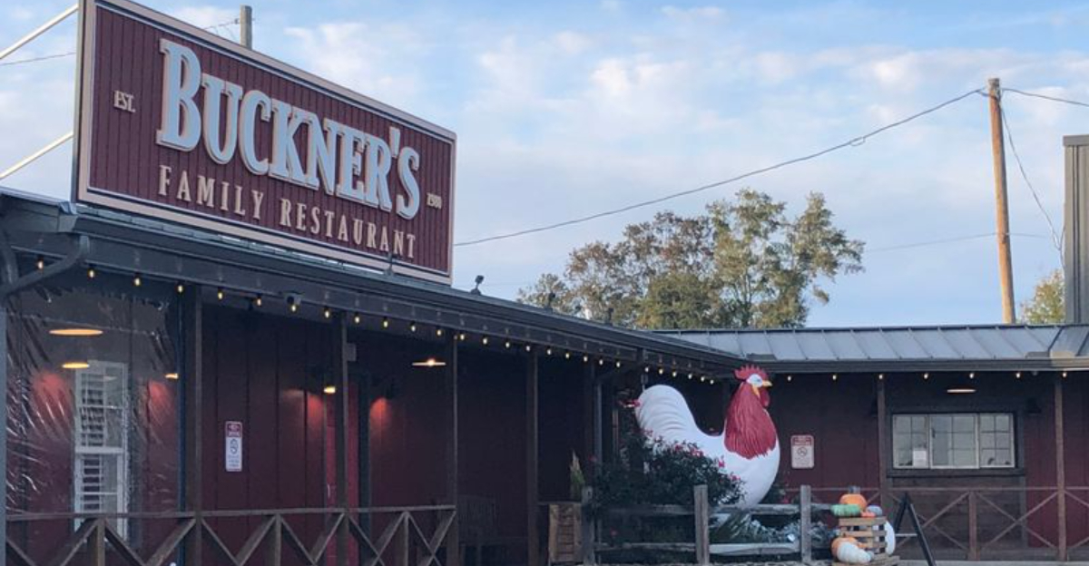 An Unforgettable Family-Style Dining Experience Found Only in Rural Georgia