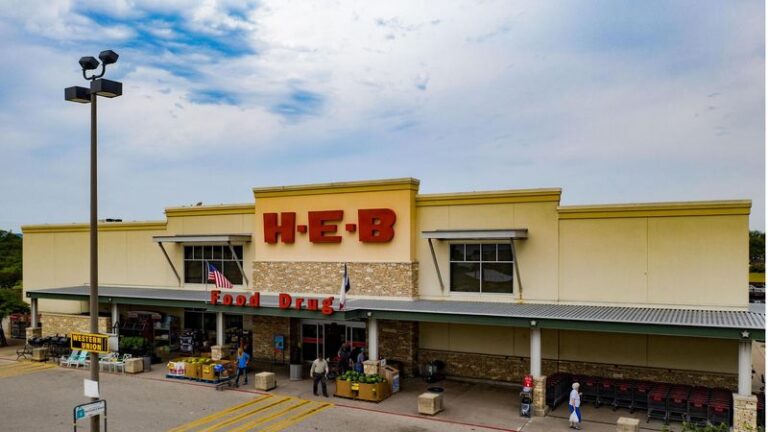 9 Hidden Grocery Towns in Texas Travelers Visit Just for Legendary ...