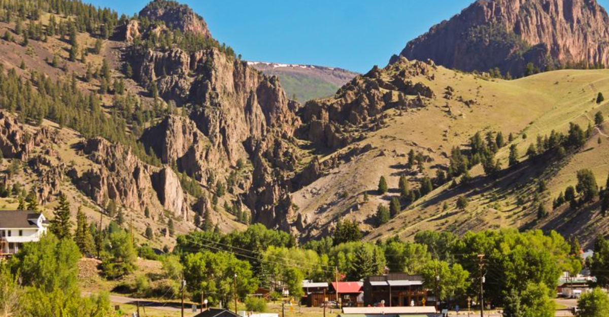Colorado’s Forgotten Mountain Town That Blossomed Into a Bohemian Retreat