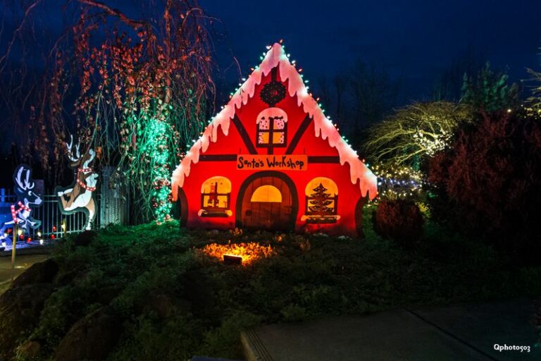 9 Magical Holiday Villages in Colorado You Need to Visit This December