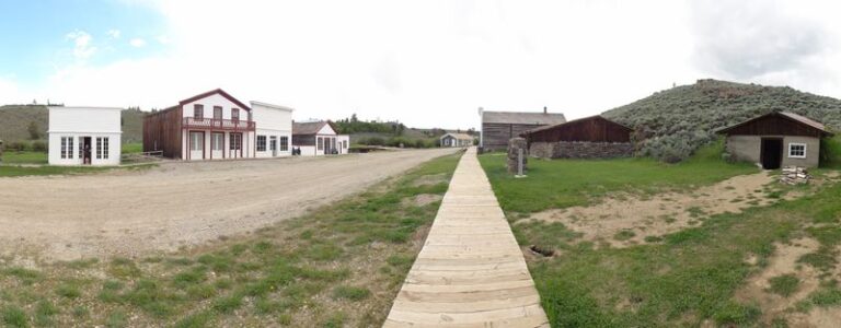 South Pass City, Wyoming's Forgotten Mountain Settlement That Vanished ...