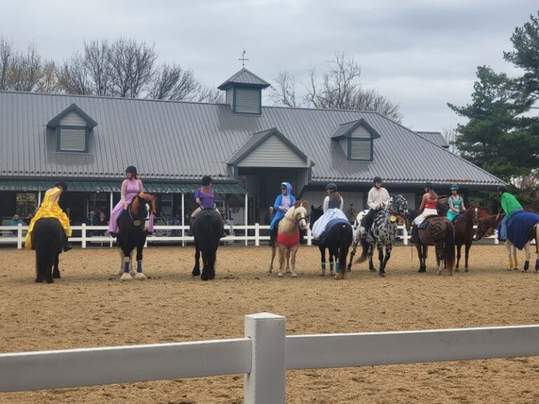 The Secret Reactions Kentucky Locals Have To Horse Country Selfies