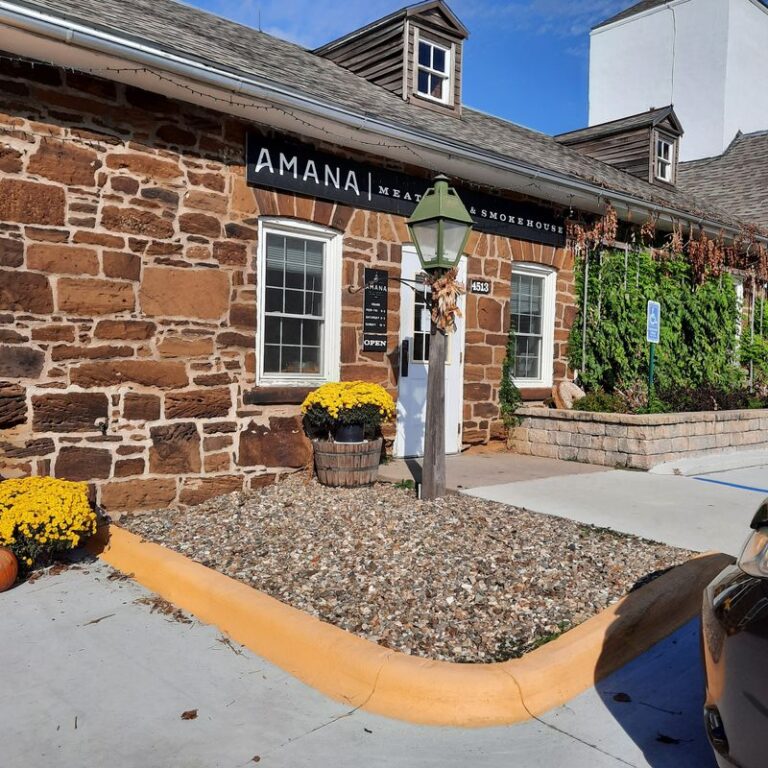 Travelers Come To These 11 Small Towns In Iowa For A Single Famous Market