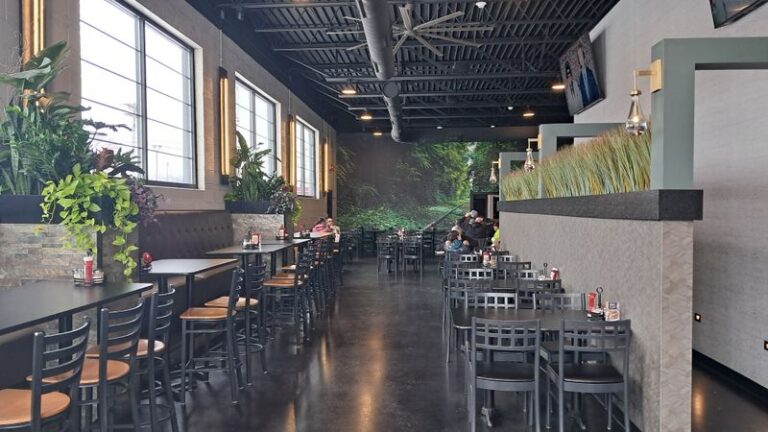 A Farm-To-Table Restaurant In Virginia Locals Say Highlights Local Flavors