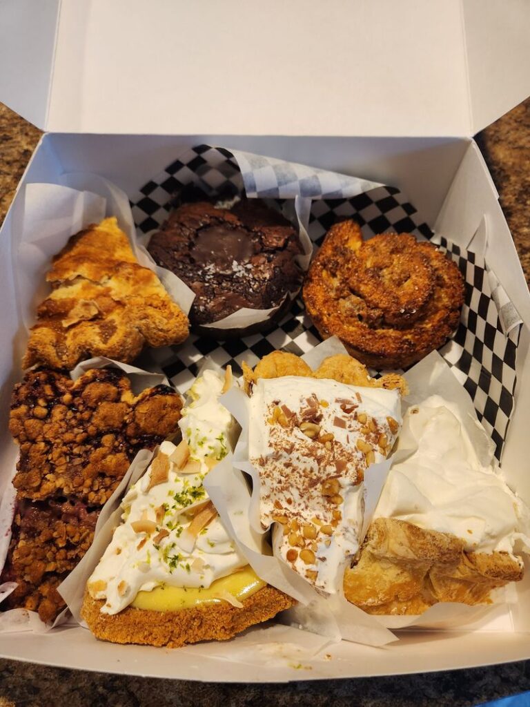 America's Top Key Lime Pies Are Hiding in This Unassuming Oregon Restaurant