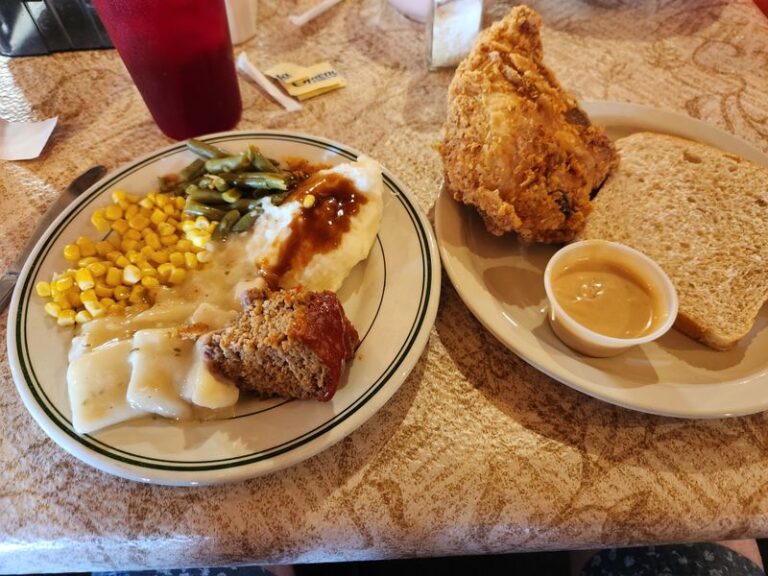 An All-You-Can-Eat Fried Chicken Spot in Indiana Locals Guard Like a Secret