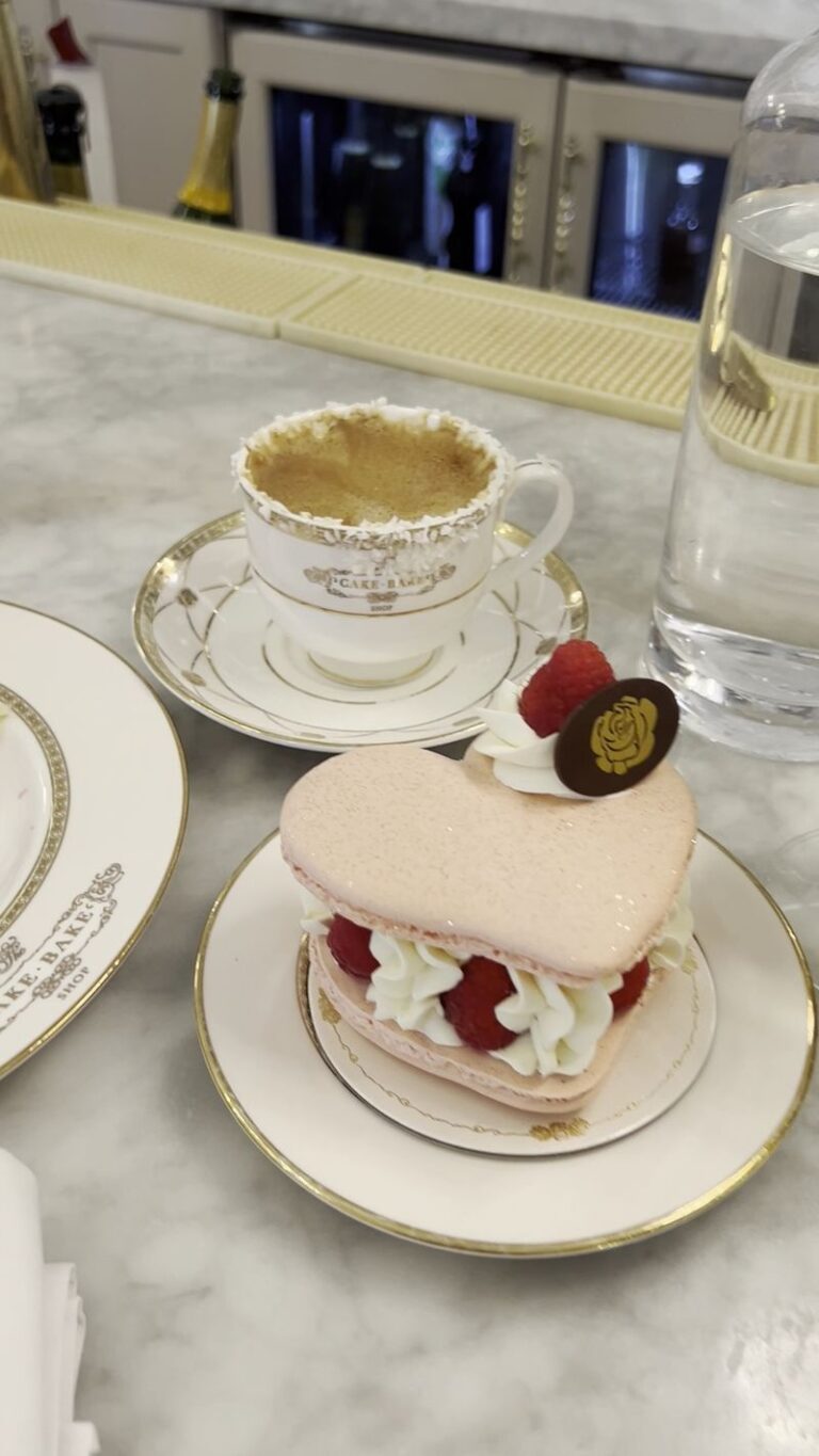 This Indiana Bakery Serves Pastries That Keep Dessert Lovers Coming ...