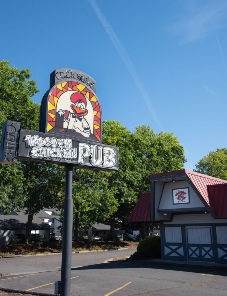 A Cozy Oregon Pub Hiding the State's Most Crispy Fish and Chips