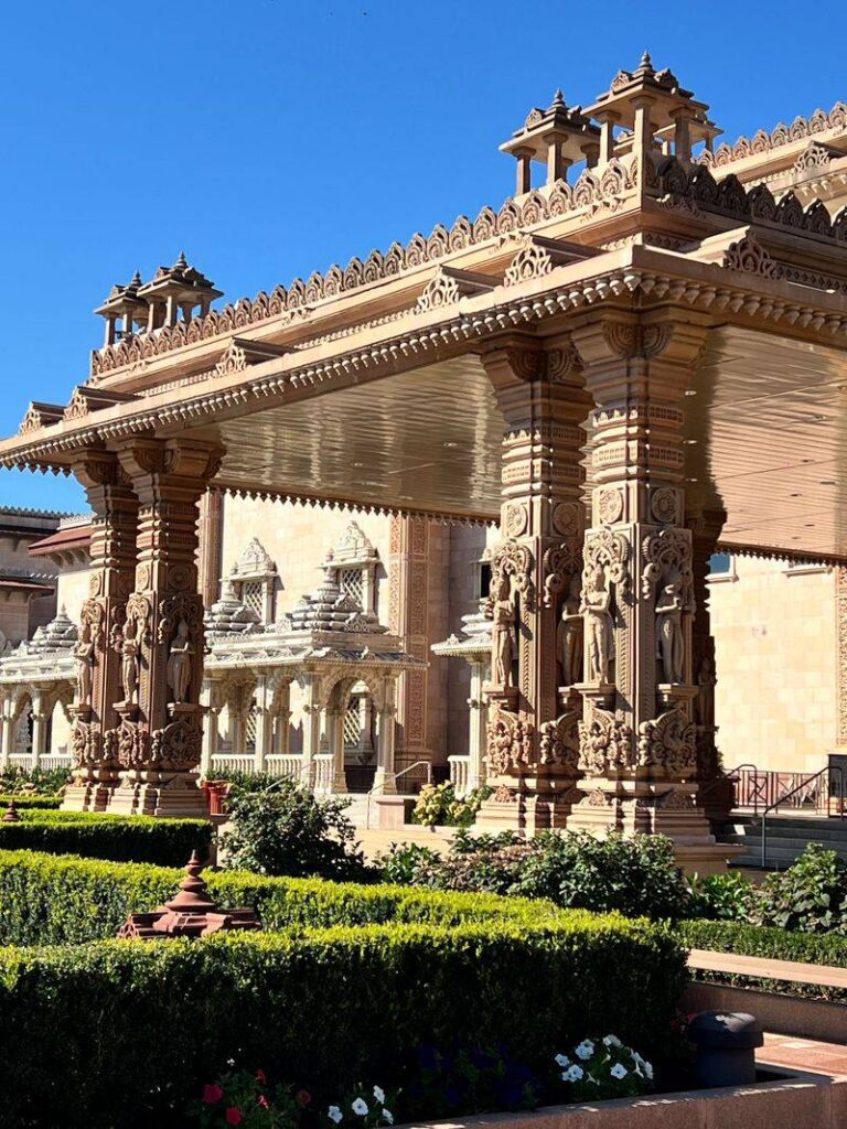The Largest Hindu Temple In The Western Hemisphere Stands Proudly In ...