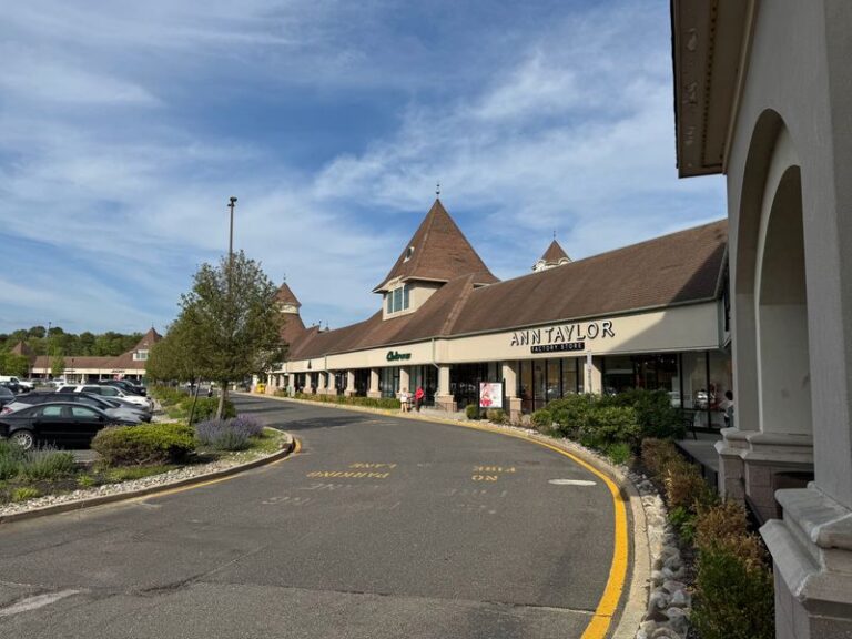 The Massive Outlet Mall In New Jersey Where $40 Still Goes A Long Way ...