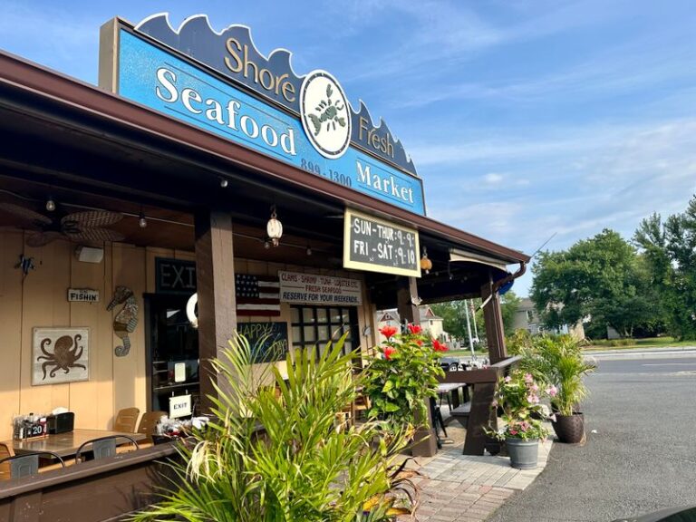 The New Jersey Shore Towns With Seafood Shacks Locals Swear Are Better ...