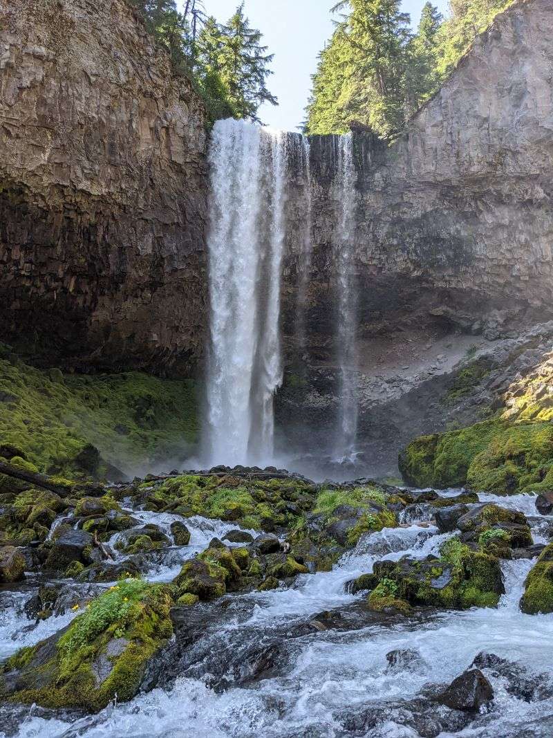 The Oregon Waterfall That Feels Like Your Own Secret World