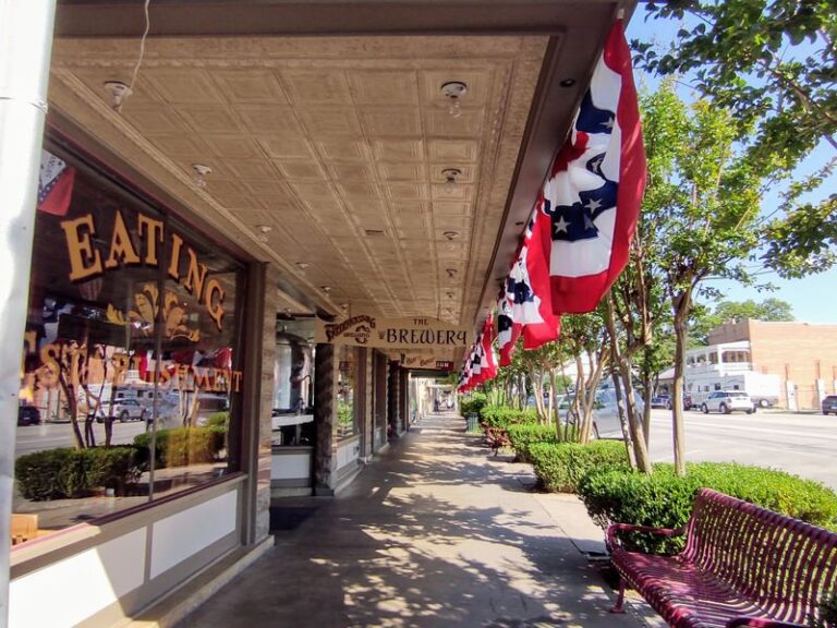 The Texas Town Has More Bars Than Grocery Stores