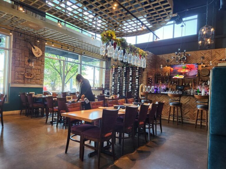 These 10 Family-Run Restaurants In Oregon Are Loved by Locals