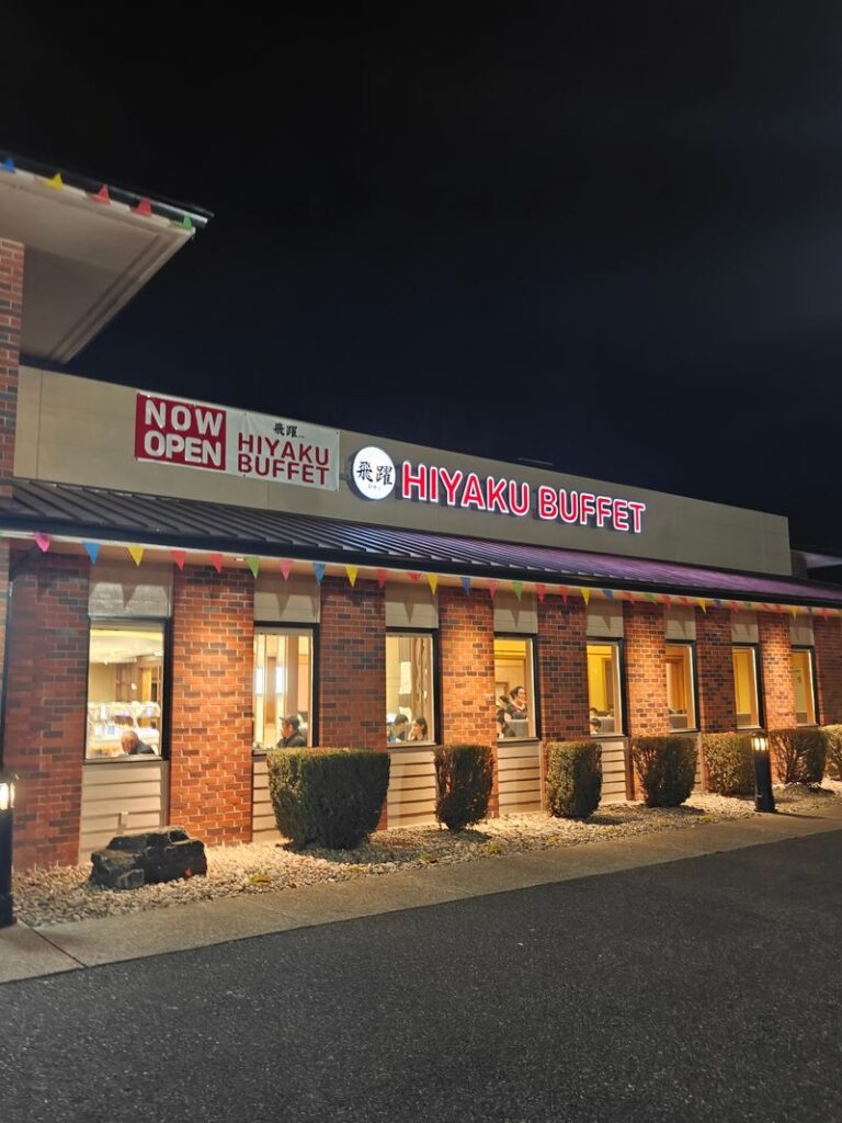 These 10 Oregon Buffets Locals Visit When One Plate Isn't Enough
