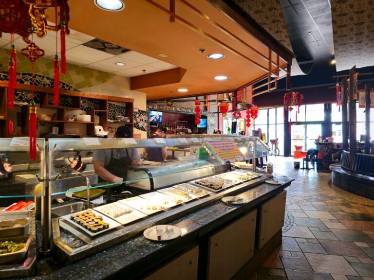 These Florida Asian Buffets Serve a Wide Range Beyond Sushi