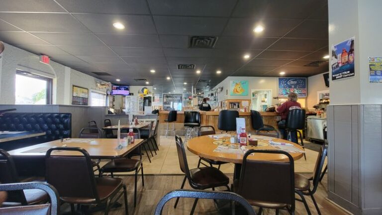 This Indiana Restaurant Makes Deep-Fried Cod Worth Guarding Like Gold