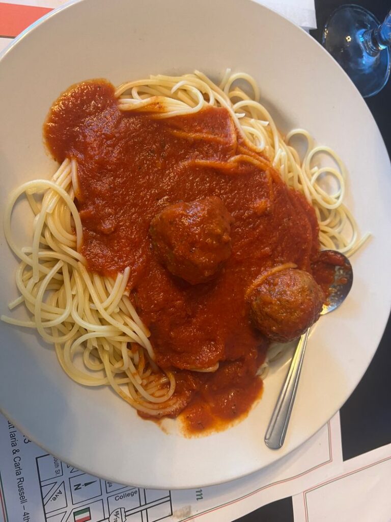 This Indiana Restaurant Serves Spaghetti So Good, You'll Want to Clear ...