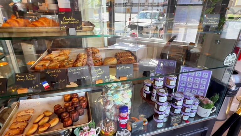 The 10 Best French Bakeries In Virginia You'll Be Obsessed With