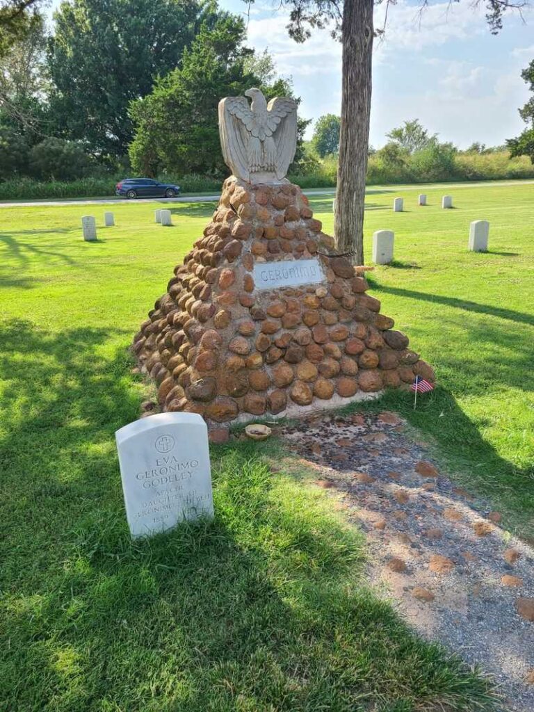 Flip Through the Final Chapters of Geronimo’s Story at This Oklahoma Fort