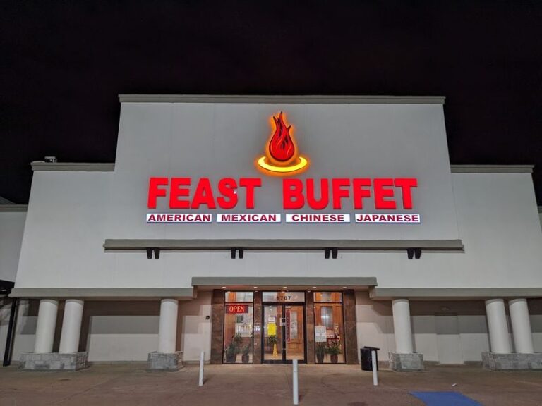 The Enormous Texas Seafood Buffet Features Endless Cajun Favorites And ...