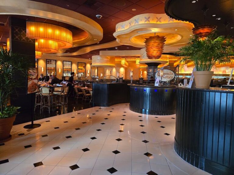 The Restaurant That Makes Cheesecake The Star Of New Jersey Nights