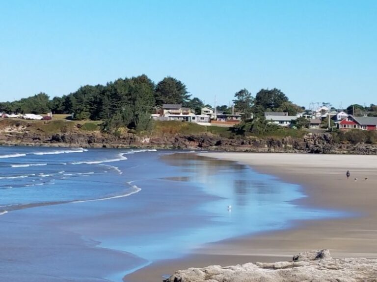 These 8 Oregon Towns Feel Like a Side Quest You Didn't Know You Needed