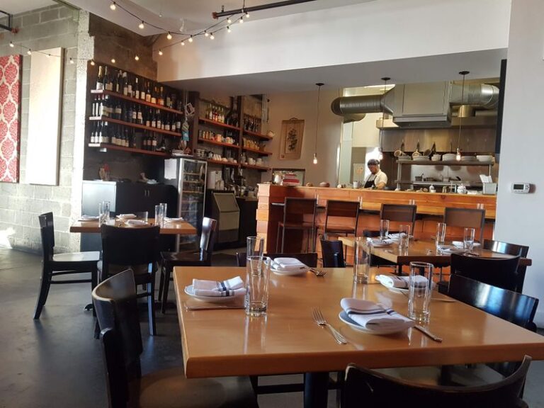 These Oregon Restaurants Run Out Of Food Almost Every Day in February ...