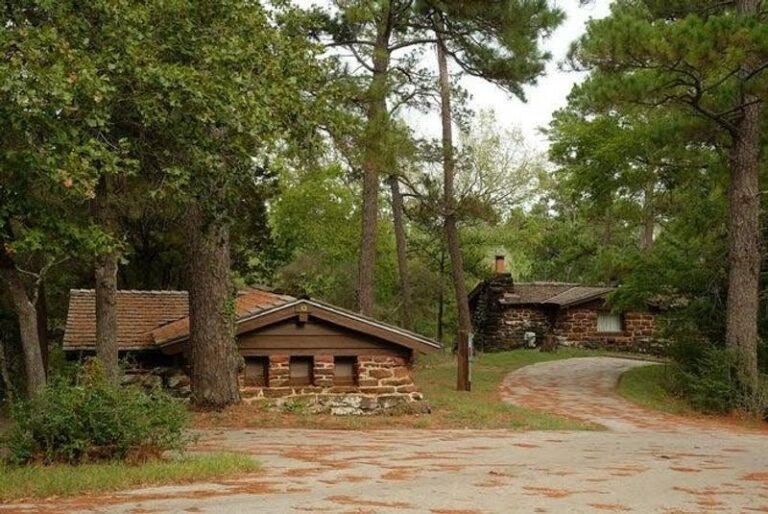 These Texas Forest Escapes Are Perfect to Discover This February