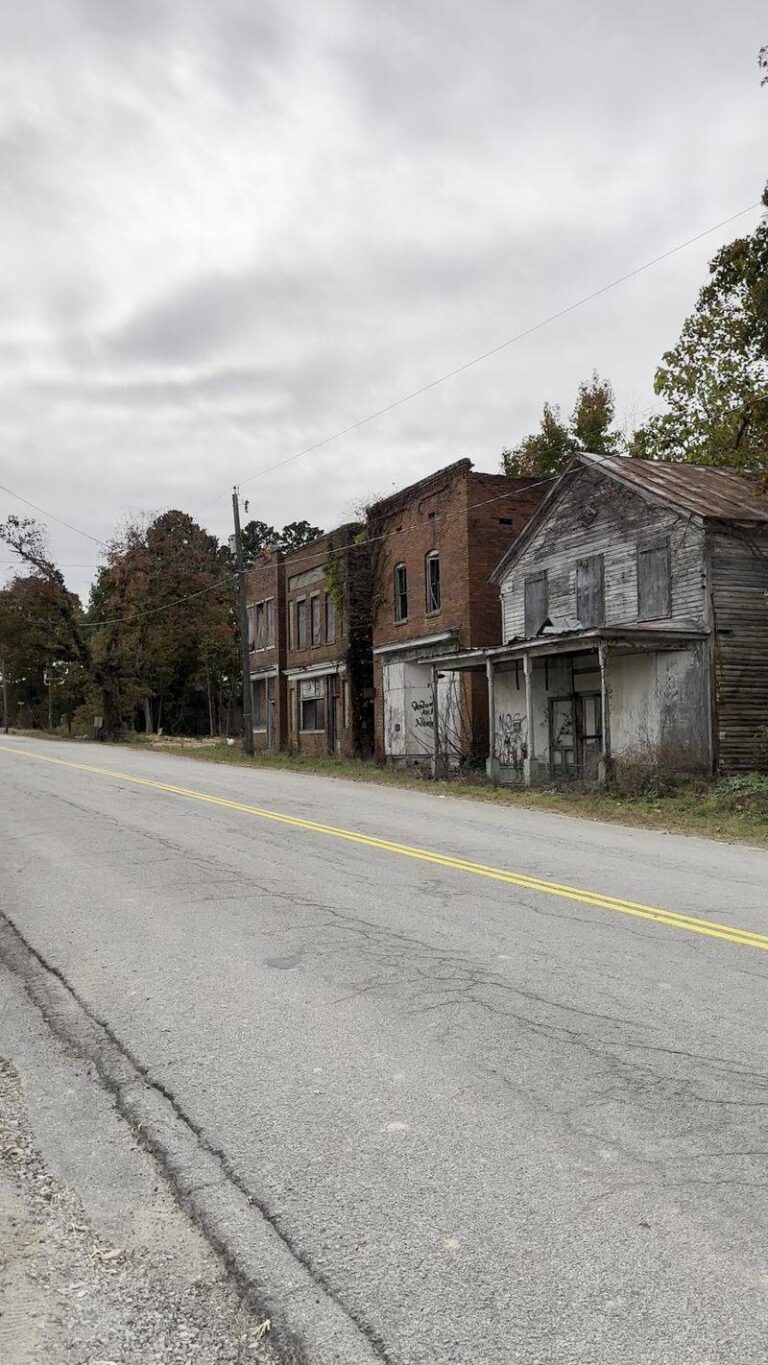 This Eerie Virginia Ghost Town Lets Visitors Step Back In Time