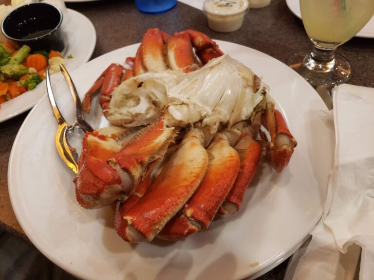 This Oregon Buffet Is Worth the Drive Even If You're Not in Portland