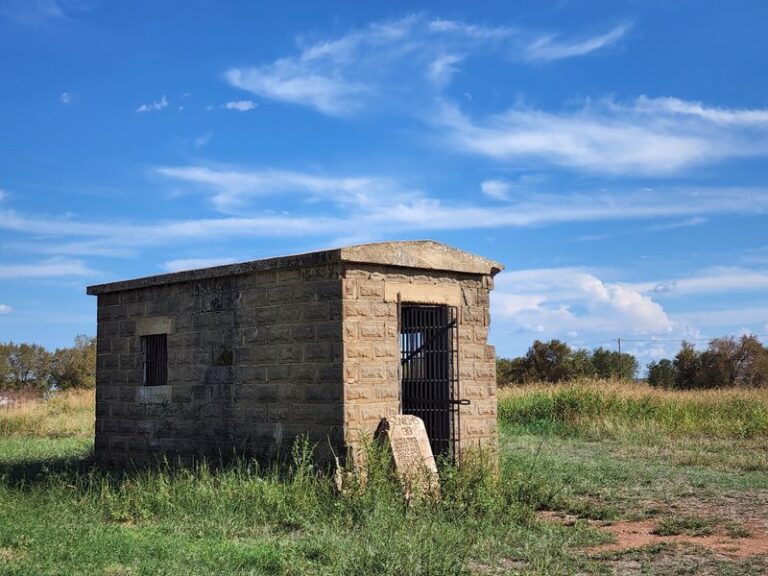 This Tiny Oklahoma Jail Is a Time Capsule From the Wild Days of ...