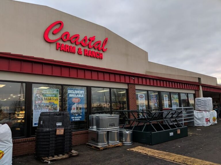 This Oregon-Based Store Has Been a Go-To Spot for Farm, Ranch, and ...