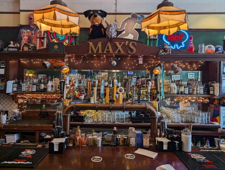 10 Real-Life Oregon Inspirations Behind the Town From The Simpsons