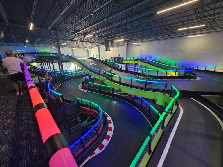 A Massive Indoor Go-Kart Track in Oklahoma Packs High-Speed Races ...