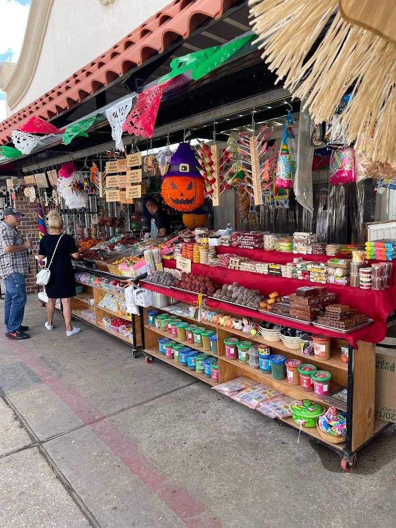 The Flea Market In Texas Where Every Weekend Feels Like A Festival