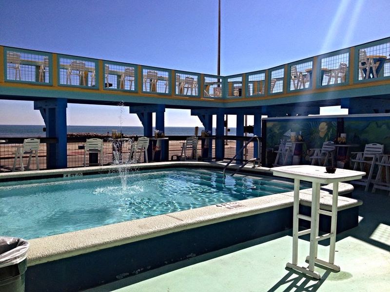 This Texas Pool Bar Lets Adults Float, Swim, And Unwind All Day Long