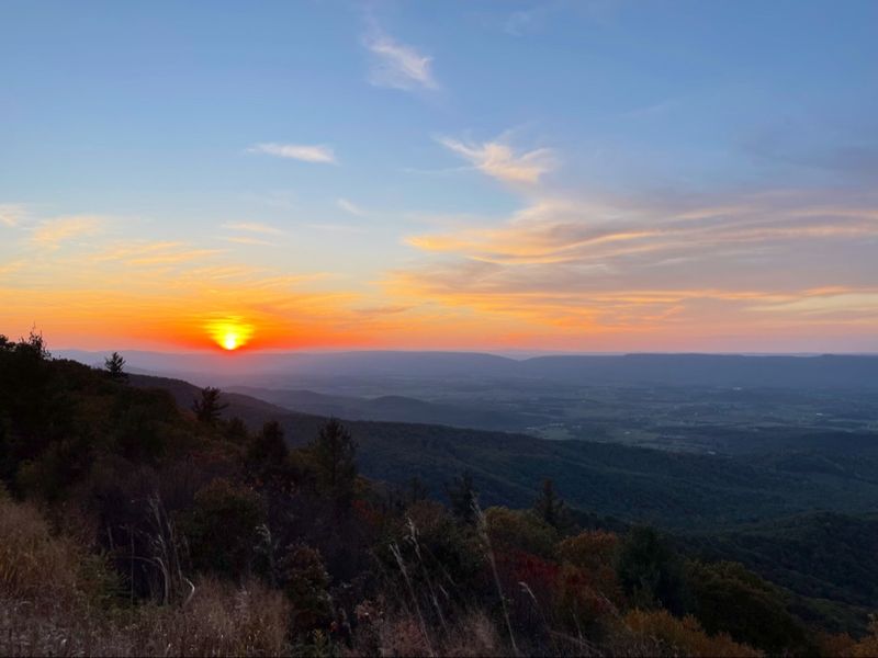 This Shenandoah Valley View Proves The Blue Ridge Mountains Outshine ...