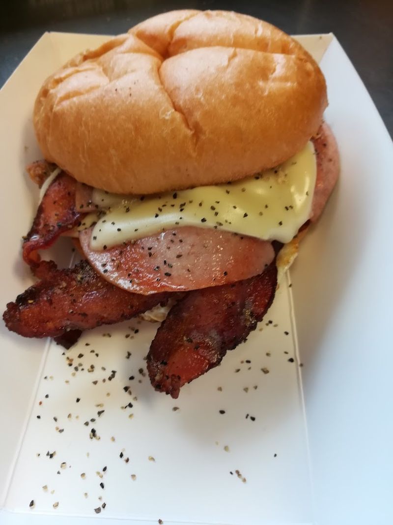 This New Jersey BBQ Joint Serves A Fried Bologna Sandwich That Became A ...