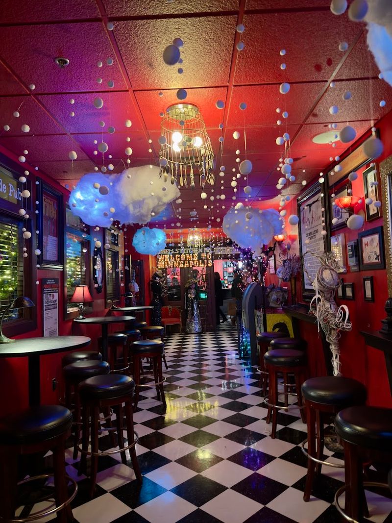 This Quirky Underground Minnesota Restaurant is Famous Worldwide for ...