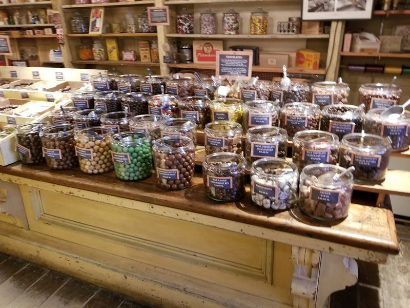 This Vermont Country Store Packs Penny Candy, Old-School Gifts, And ...